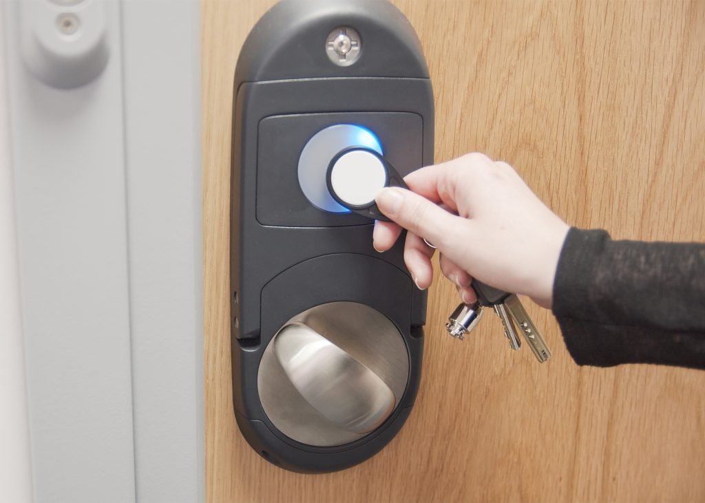 Electronic Integrated Override Locksets - Hipac