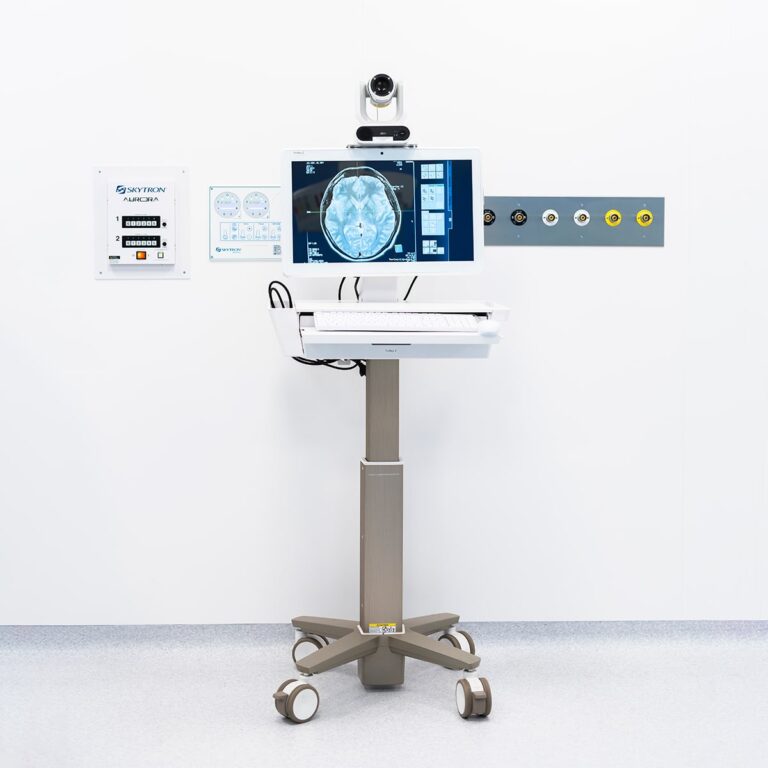 Workstation on Wheels / Medical Cart - Hipac