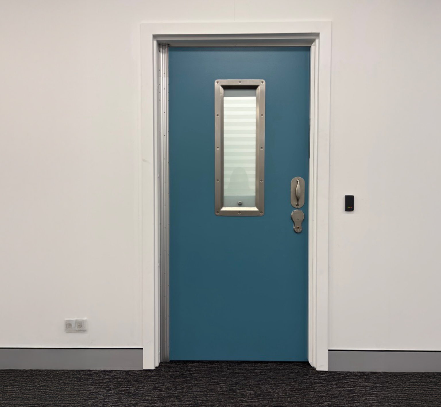 Anti-Barricade Bedroom Door - Hipac